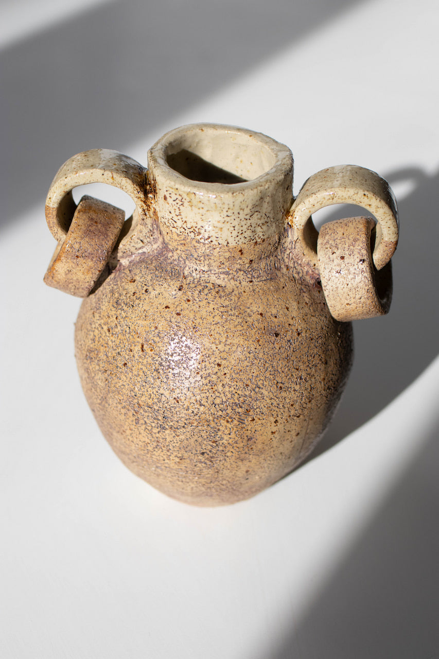 Using oxide washes for surface decoration on ceramics: a little taste